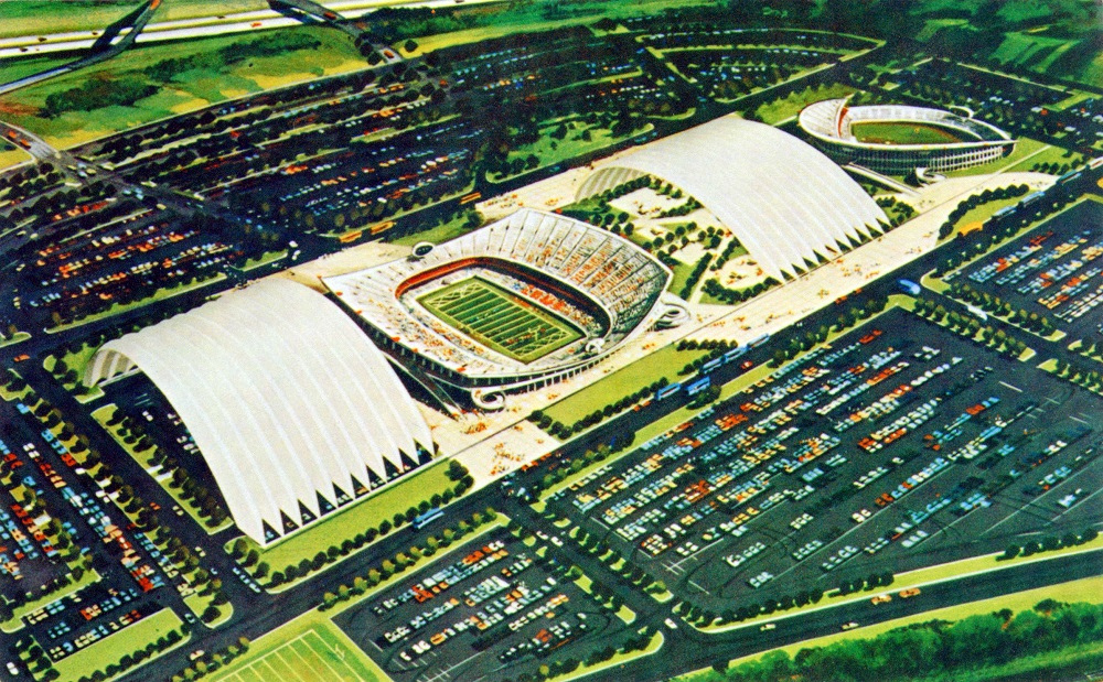 KC Q Tackles History of Arrowhead, Kauffman Stadiums. See How They Set ...